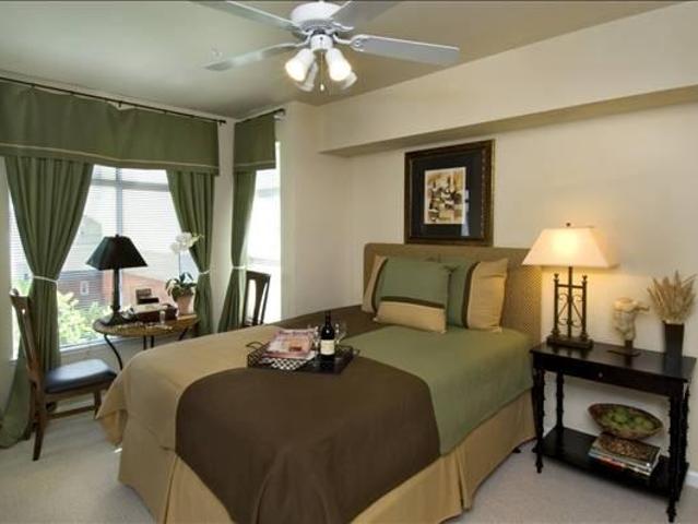 $3261 / 2br 1006ft² Fabulous! All the Bells and Whistles!