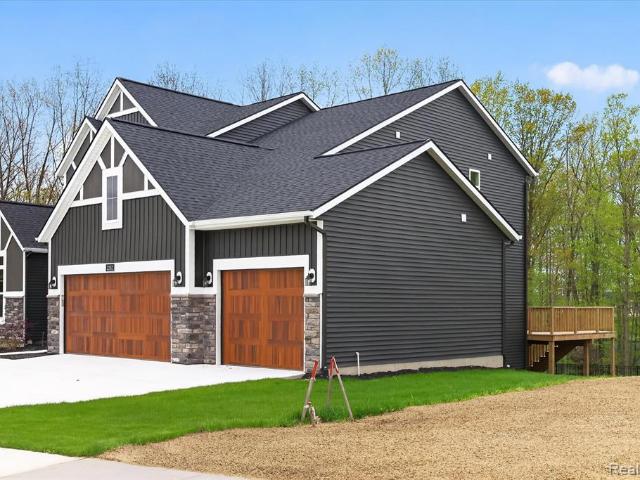 3262 Barett Ridge