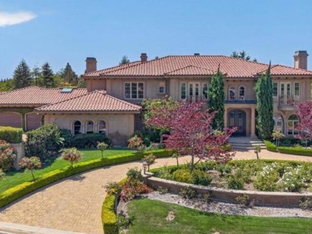 3262 Calle De Marejada, Camarillo, CA 93010