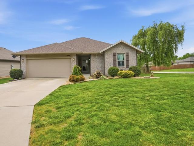 3262 E Bradford St, Republic, MO 65738
