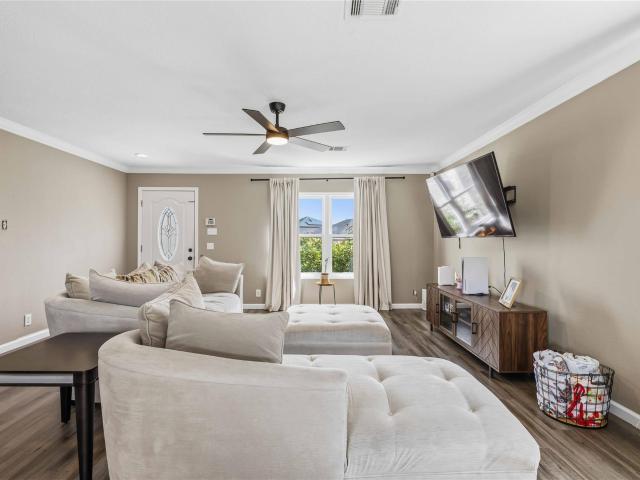 3263 Elizabeth Anne Ln