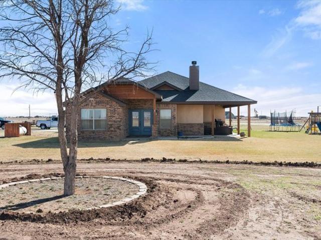 3263 Quail Rd, Lubbock, TX 79407