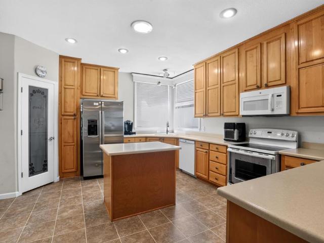 3263 Vineyard Ave 58