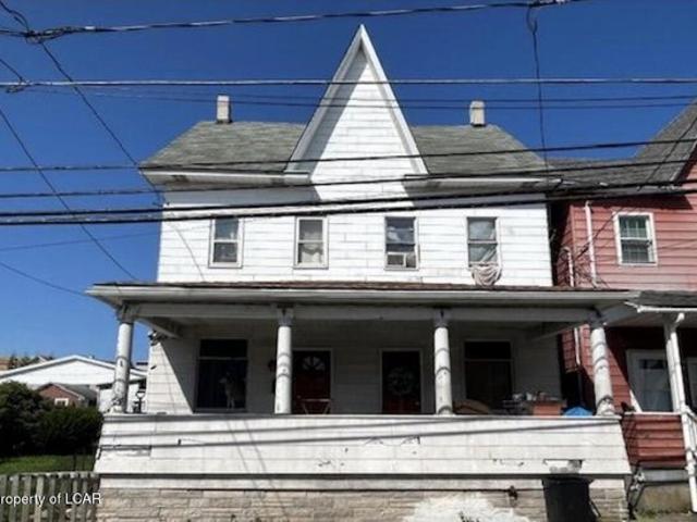 326 328 Washington St, Freeland, PA 18224