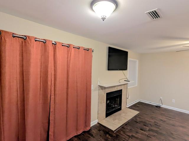 326 Candlebrook Dr