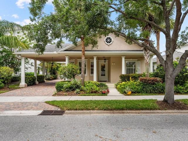 326 Caravelle Dr, Jupiter, FL 33458