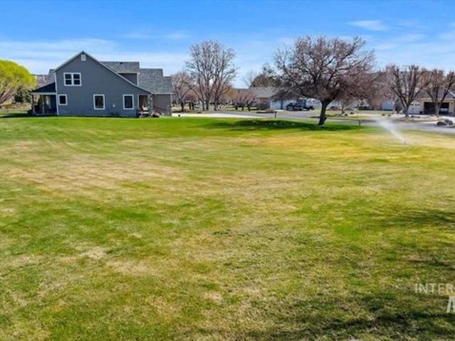 326 Clear Lake Ln, Buhl, ID 83316