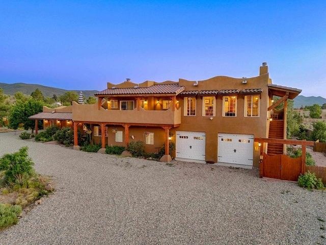 326 Cruz Alta Rd, Taos, NM 87571