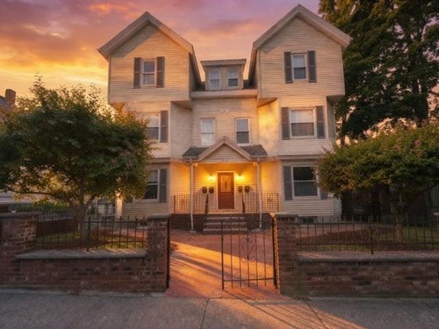 329 Crescent St Apt 2, Waltham, MA 02453