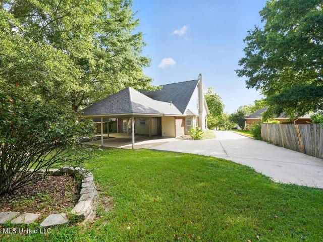 326 Crestview Drive