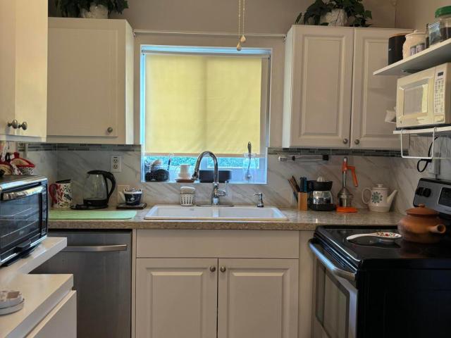326 Andover E, West Palm Beach, FL 33417 | MLS #B26003