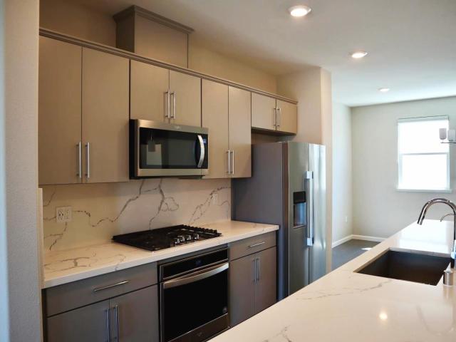 326 Agustin Narvaez Street Unit 5