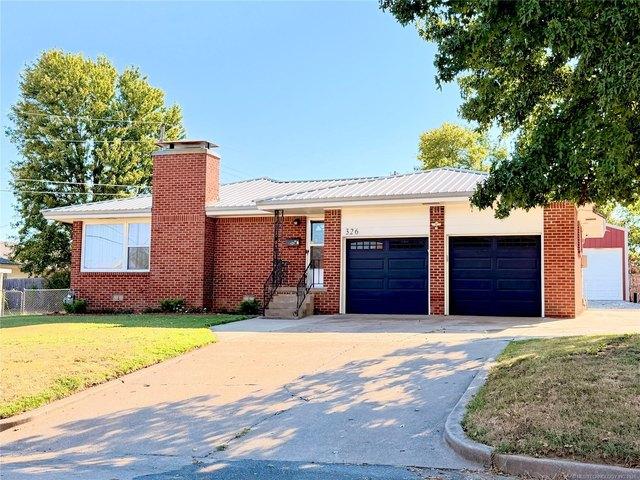 326 Boston Ave, Bartlesville, OK 74006