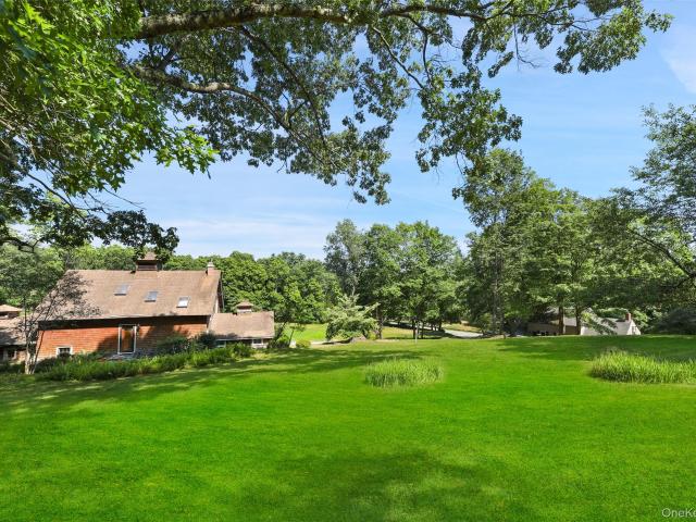 326 Bedford Center Rd, Bedford Hills, NY 10507 | MLS #841737 | Compass