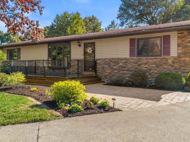 326 Blue Sky Trl, Nekoosa, WI 54457
