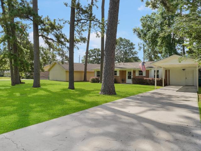 326 Broad Ripple Dr, Houston, TX 77336 | MLS #73448 | Compass