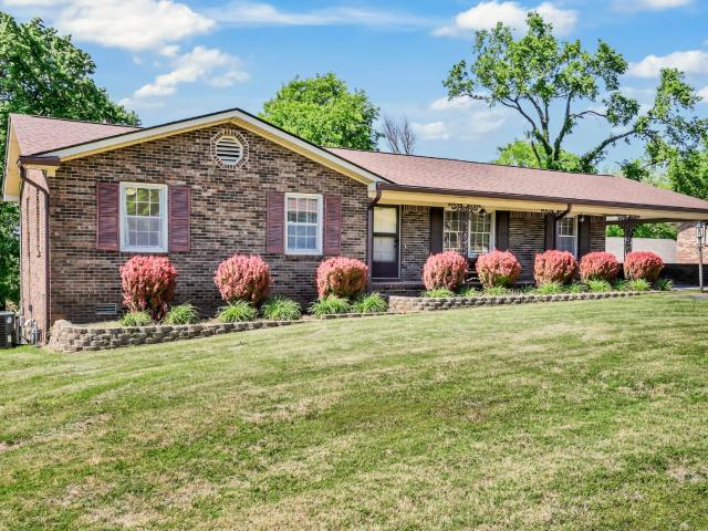 326 Donna Dr
