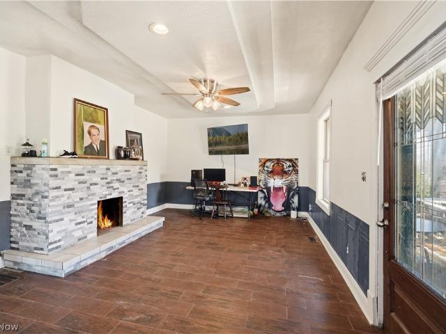 326 E 3rd Street