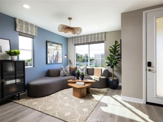 326 E William Way