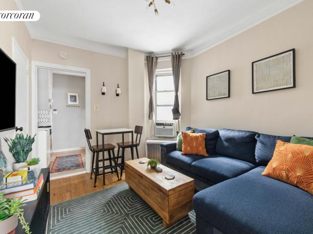 326 East 73rd Street, New York, NY