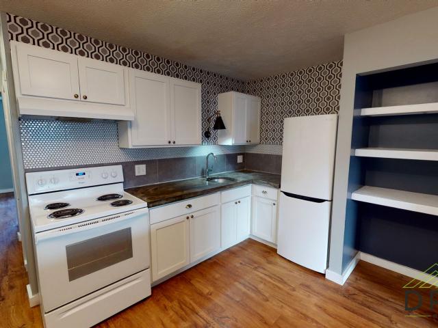 326 East Hillsdale