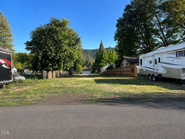 326 Fee St, Butte Falls, OR 97522