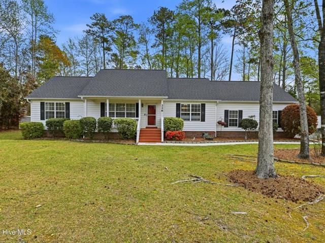 326 Knollwood Dr, Hampstead, NC 28443