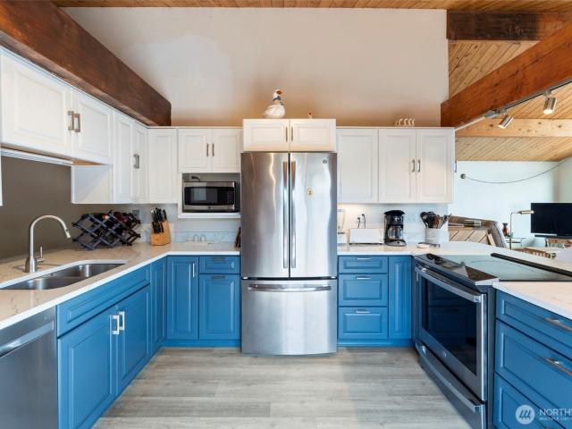 326 Harbor View Loop SE, Ocean Shores, WA 98569 | MLS #2496