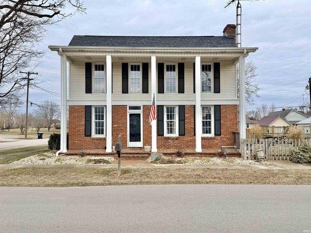 326 Harrah St, Worthington, IN 47471