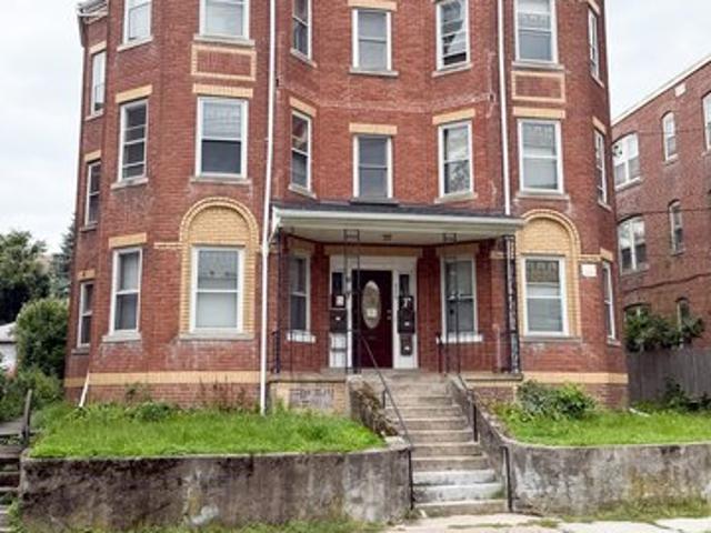 326 High St, New Britain, CT 06051