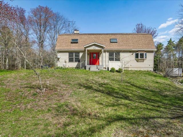 326 Lockes Hill Rd, Epsom, NH 03234 | MLS #5086 | Compass