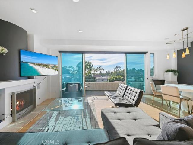 326 Loma Ter, Laguna Beach, CA 92651 | MLS #LG26055