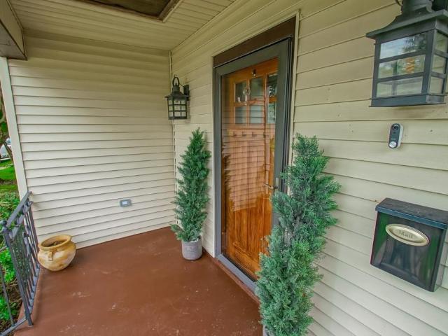 326 Lions Street