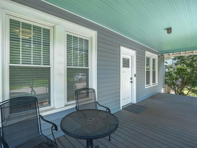 326 Lyles Street