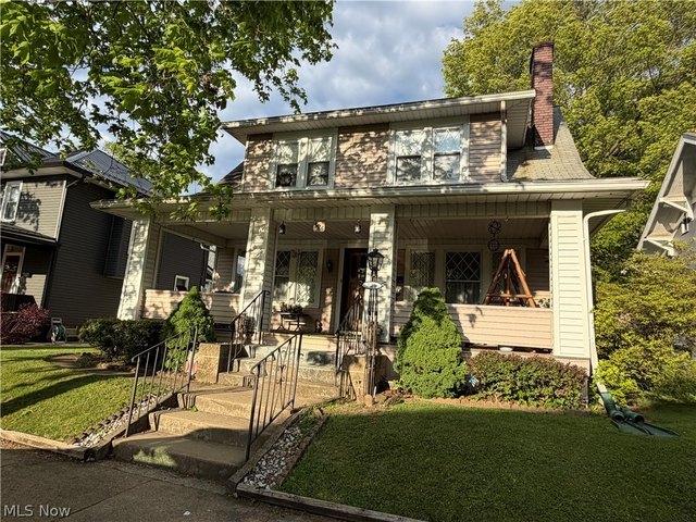 326 N 13th St, Coshocton, OH 43812