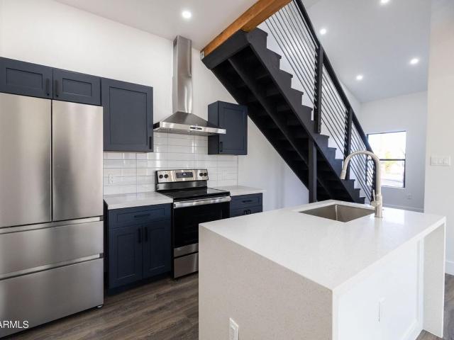 326 N 17th Dr LLC Studio Apartment for Rent at 326 N 17th Dr, Phoenix, AZ 85007 Governmental Mall