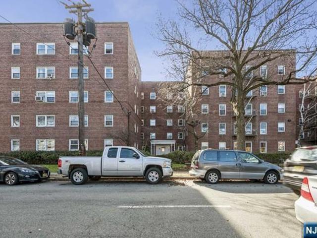 326 N Bridge Plaza # 1G