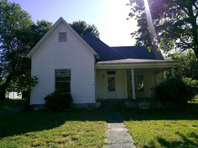 326 N Hollis St, Sharon, TN 38255