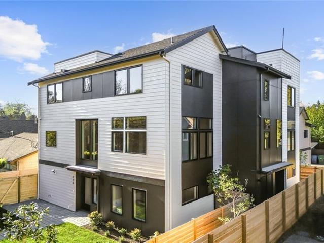 326 NW 80th St, Seattle, WA 98117
