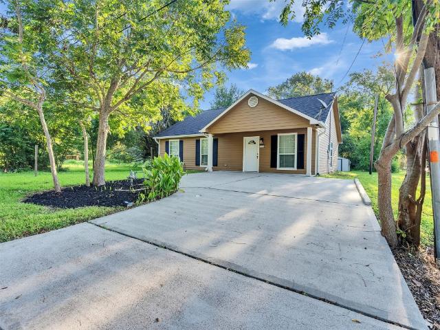 326 S Bell Dr, Texas City, TX 77591 | MLS #33013 | Compass