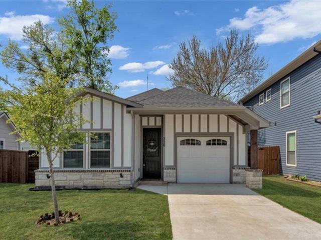 326 S Main St, Cedar Hill, TX 75104