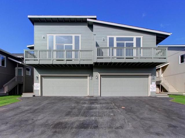 326 Shageluk St, Anchorage, AK 99504