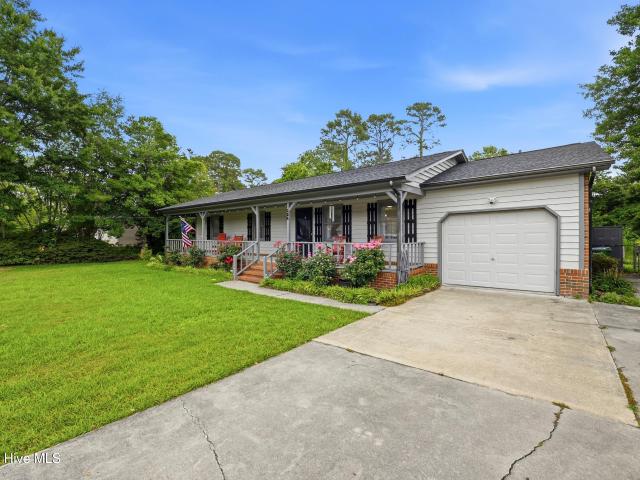 326 Shamrock Drive