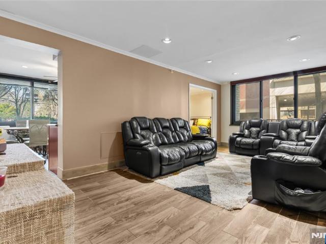 326 Prospect Avenue # 1A