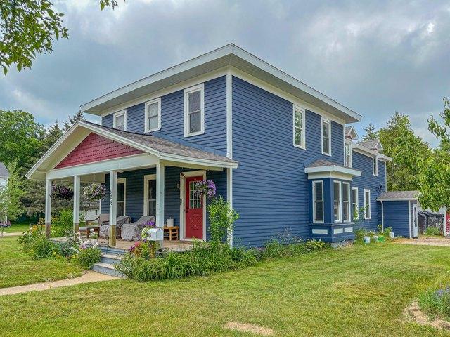 326 W Bridge St, Big Rapids, MI 49307