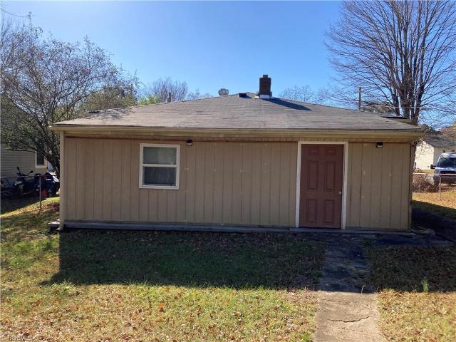 326 Washburn St, Lexington, NC 27292 | MLS #1202 | Compass