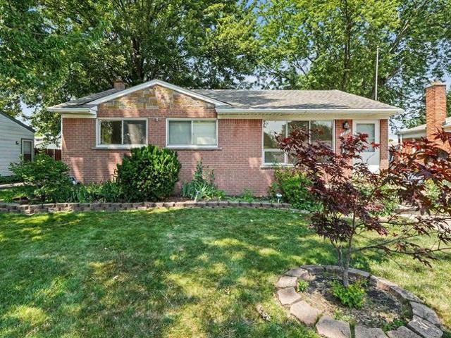 32740 Grandview Ave, Westland, MI 48186
