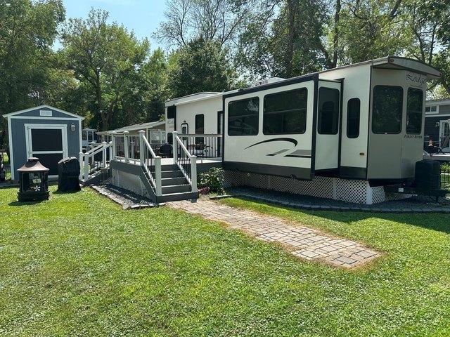 32741 North Lakes Trl Unit 15D, Lindstrom, MN 55045