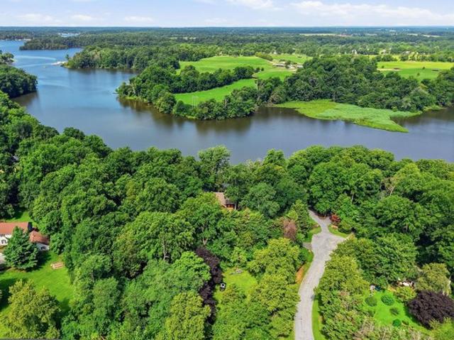 32745 Hunt Ln, Galena, MD 21635