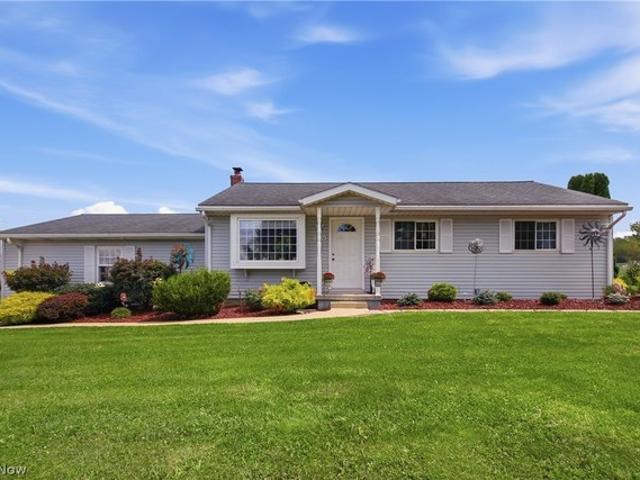 3274 S Carr Rd, Apple Creek, OH 44606